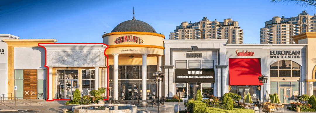 "Dine, Shop & Unwind at Boca Park Fashion Village Today"